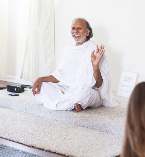 Meet the Siddhayatan Team | Spiritual Monks, Nuns & Teachers